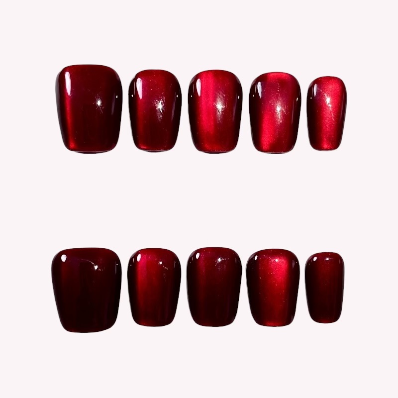 Dragon’s Blood – MissUG Nails